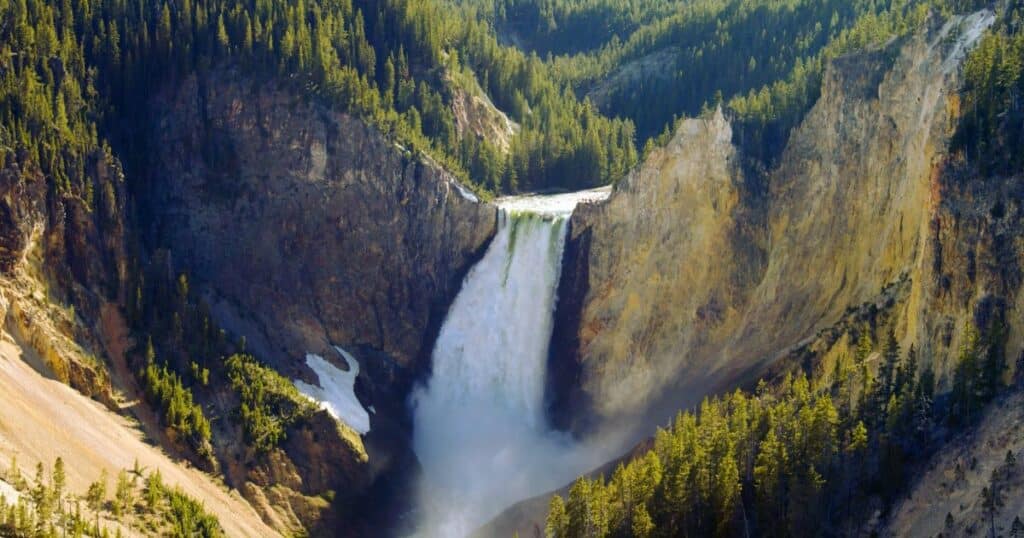 Yellowstone 3 Day Itinerary: Discover Yellowstone National Park